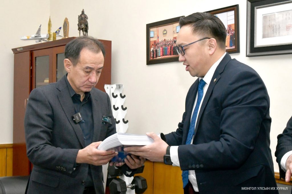ХЗБХ ны дарга Д Цогтбаатар Эрүү шүүлтээс урьдчилан сэргийлэх үйл ажиллагааны тайланг хүлээн